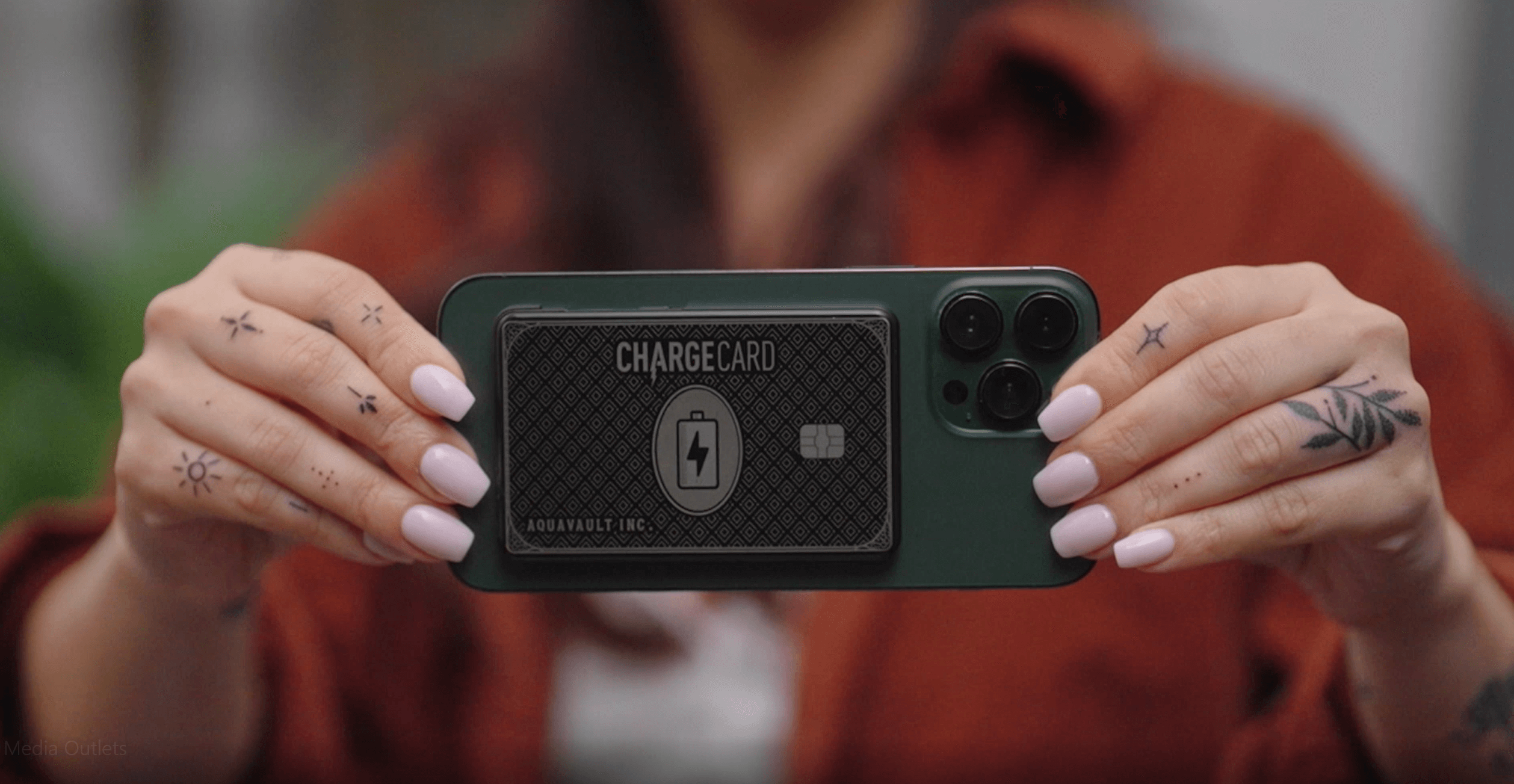 ChargeCard Wireless Ultra-Thin Power Bank – AquaVault Inc.